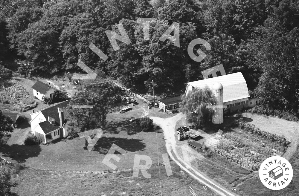Vintage Aerial | Kentucky | Lawrence County | 1982 | 10-WLAW-8