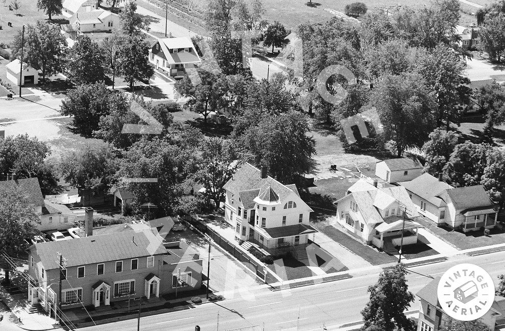 Vintage Aerial | Michigan | Clinton County | 1968 | 32-ECL-18