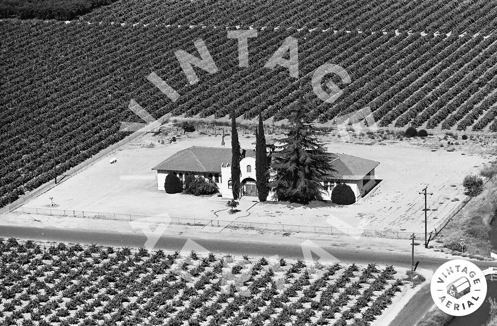 Vintage Aerial | California | Fresno County | 1965 | 126-QFR-15