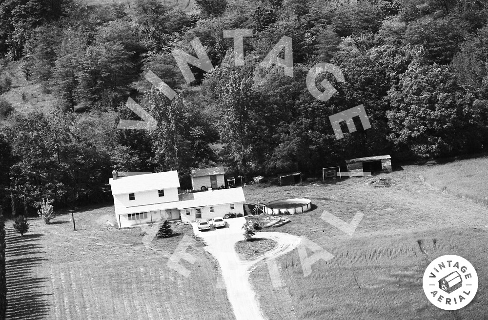 Vintage Aerial | Illinois | De Witt County | 1976 | 31-BDE-35